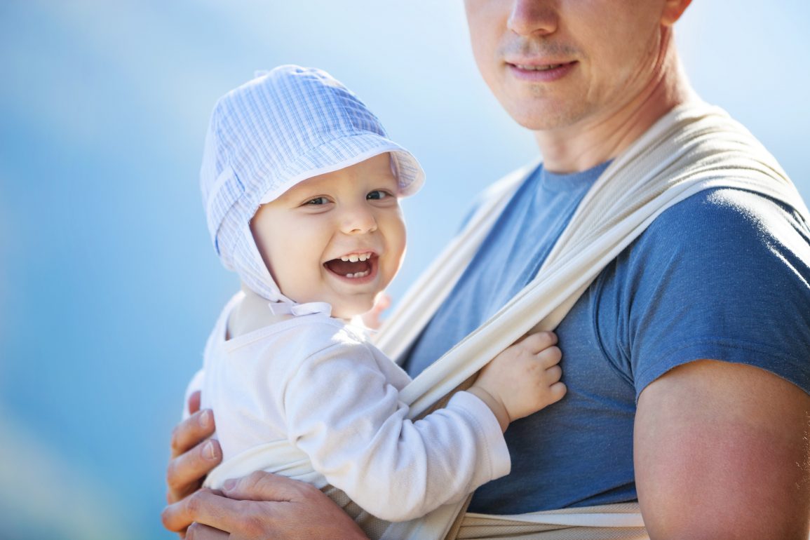 Baby tragen im Sommer? Ja, mit diesen Tipps für heiße Tage! - Naturkind ...